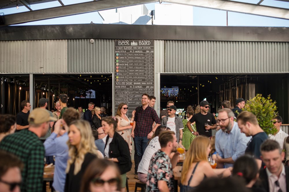 4 Pines Brewery Truck Bar - 7 Days from 12pm - 20+ taps - HQ Brewery of ...